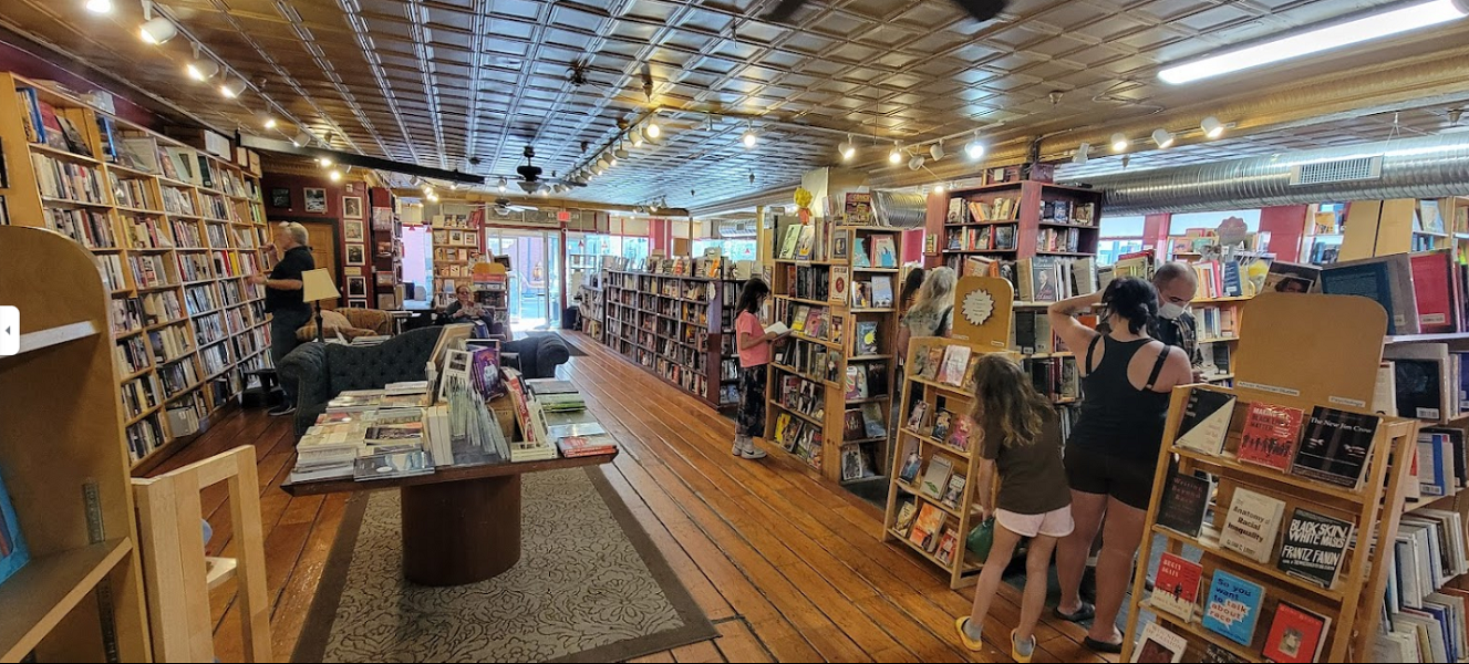 Inquiring Minds Bookstore